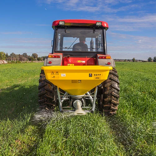 SQTF Oscillating Spreader, 1000L capacity | Silvan Australia